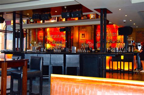 배경 화면 사람들 거리 기타 바 선술집 인테리어 디자인 덴마크 코펜하겐 스트리트 뷰 건축물 건축가 하드 록 카페 식사 패스트 푸드 레스토랑