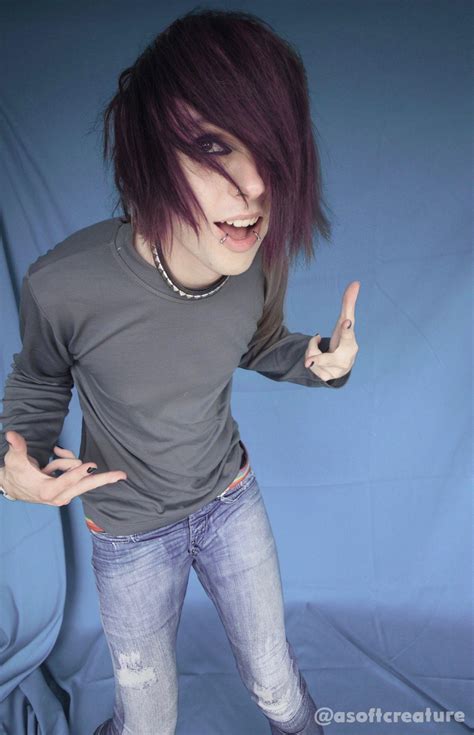 strike a pose r scene