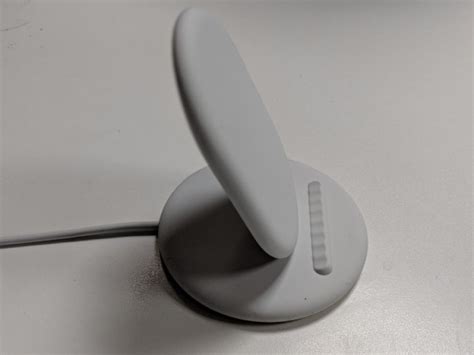 Google Pixel Stand гораздо больше, чем просто беспроводная зарядка ...