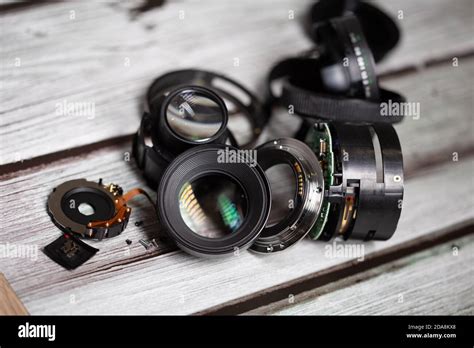 Broken Camera Lens Hi Res Stock Photography And Images Alamy