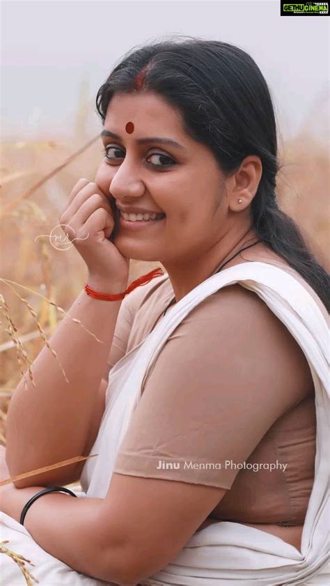 Actress Sarayu Mohan Hd Instagram Photos And Wallpapers February Gethu Cinema