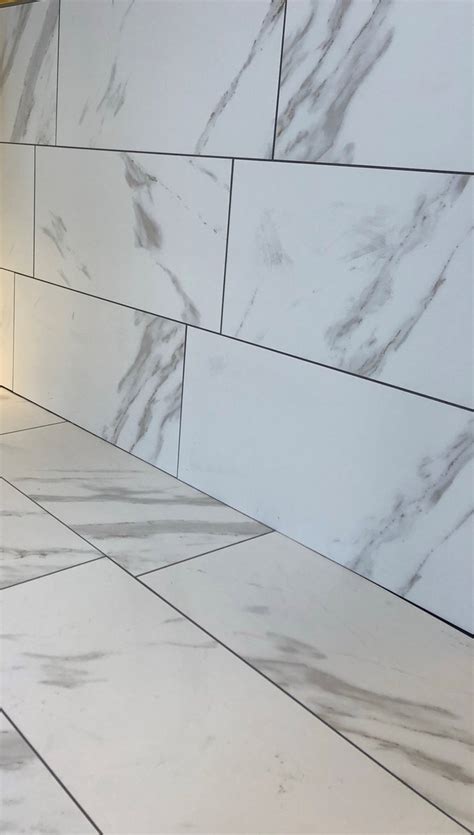 Carrelage De Sol Bst Marmoles Digital Carrara Poli Gloss 60x60 Cm Contenu De La Boîte Bol