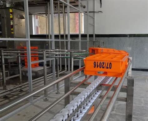 Chain Crate Conveyor System Capacity 20kgfeet At ₹ 50000piece In
