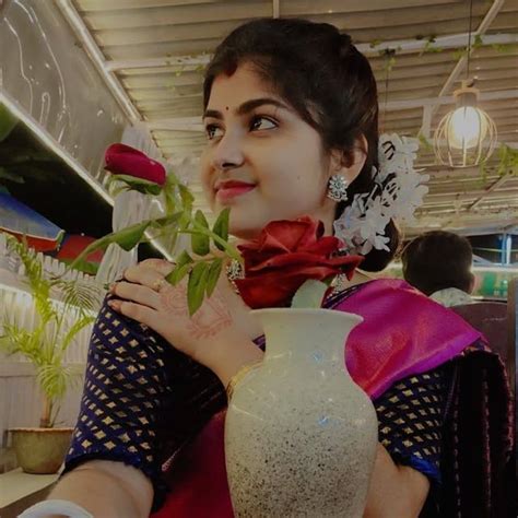 Sonali Thakur Sonali Thakur9252 • Threads Say More