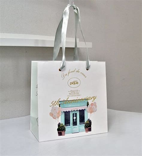 სასაჩუქრე ჩანთები ყუთები შესაფუთი ბეჭდვა Adwings