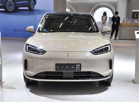 Aito M5 Ev Photo