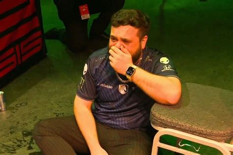 Super Smash Bros Melee God Hungrybox Pulls Off An Emotional Win At