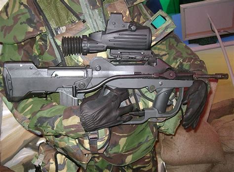 Famas Bullpup Assault Rifles Le Bugle Video