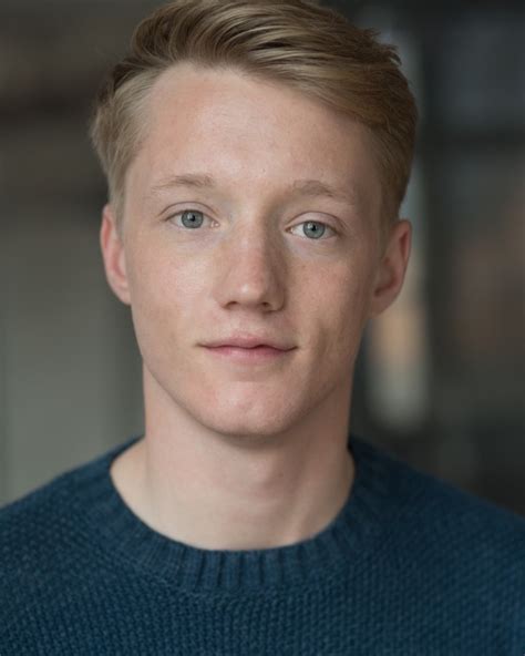 Frazer Hadfield Em Voices