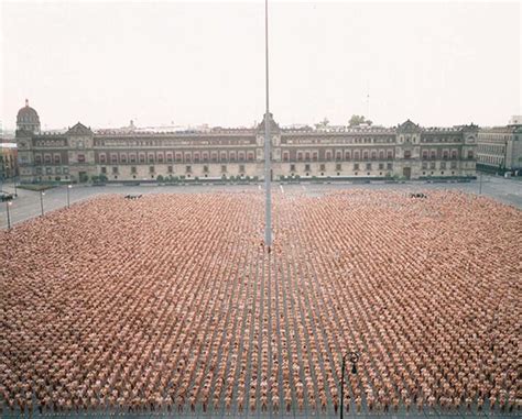 Mexico City 1 Zocalo De Spencer Tunick En Museo Blaisten