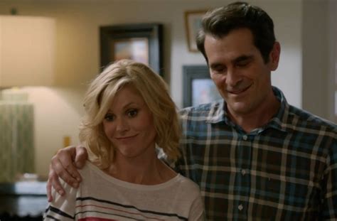 Modern Family S Claire Dunphy Tv Wife And Mom Deserves A Real Sex Life Glamour