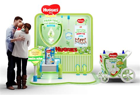 Huggies-01 :: Behance