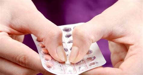 피임약 복용하는 여성 우울증 위험 높아