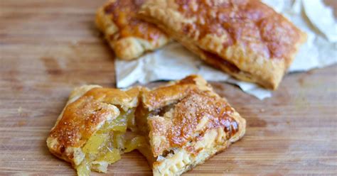 Pineapple And Apple Pie 🥧 🍍 🍏 Recipe By Yui Miles Cookpad