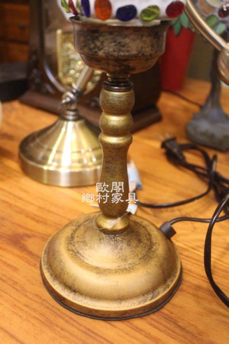 歐閣鄉村傢俱傢飾馬賽克桌燈 蒂凡尼床頭燈 檯燈 歐式古典檯燈 鄉村風檯燈 美式鄉村風檯燈 民宿 餐廳 咖啡廳 Yahoo奇摩拍賣