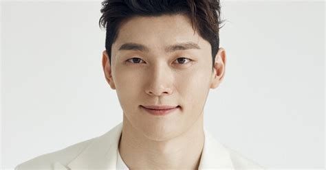 전종혁 Kdh엔터테인먼트 전속계약…8일 신곡 본전치기 발표