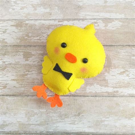 Cute Chicks Pattern Felt Easter Chicks Tutorial Easter Ornament Diy