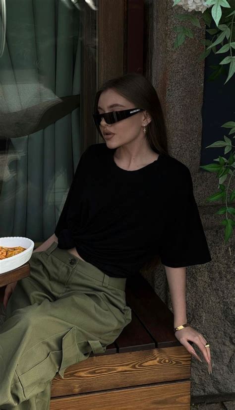 Пин от пользователя 𝓂𝑒𝓇𝓋𝑒 на доске Karışık Стиль одежды Стильные наряды Наряды