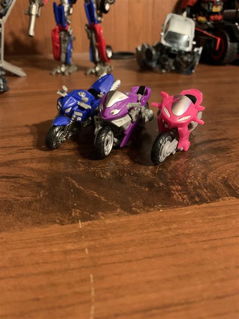 Arcee Sisters Transformers