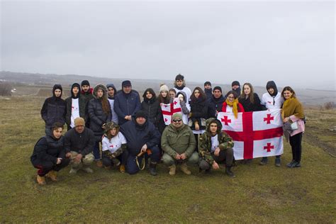 მწვანე სკოლის მოსწავლეების თვალით დანახული ოკუპაცია ფოტო ვიდეო Kvira Ge