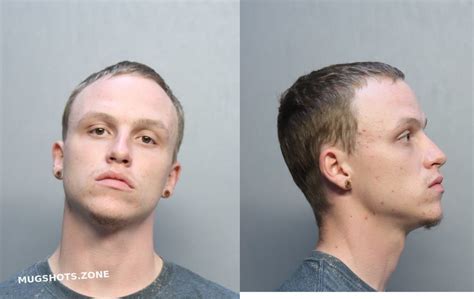 Seymour Stefan James 09 29 2022 Miami Dade County Mugshots Zone