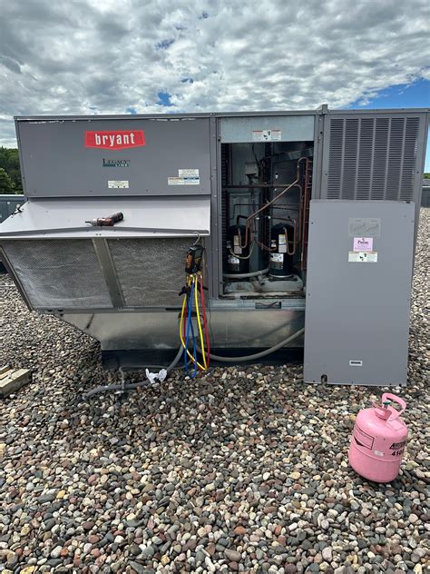 Repair Service And Maintenance RTU AC Unit