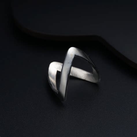 Classic Silver Ring V