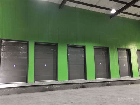 Засварын газар үйлдвэр агуулахын хаалга