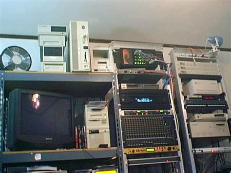 My Homelab From 1996 Bedroom Homelab W Unix Systems Artofit
