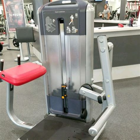 Glute Extension Machine By Laura M Exercise How To Skimble