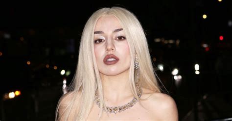 Ava Max S Shocking Stage Incident Leaves Fans Stunned