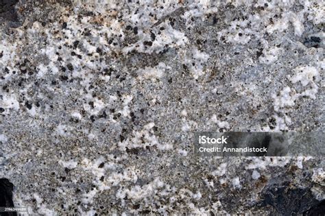 돌 질감 배경 이미지 배경 벽지 배경에 대한 회색과 흰색 바위 화강암 추상 질감 벽 석회암 대리석 돌 표면 세부 사항을 닫습니다 절벽 암석 그런 지 질감 0명에 대한 스톡