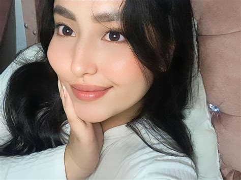 Hanna Diamons Webcam Show Superchatlive