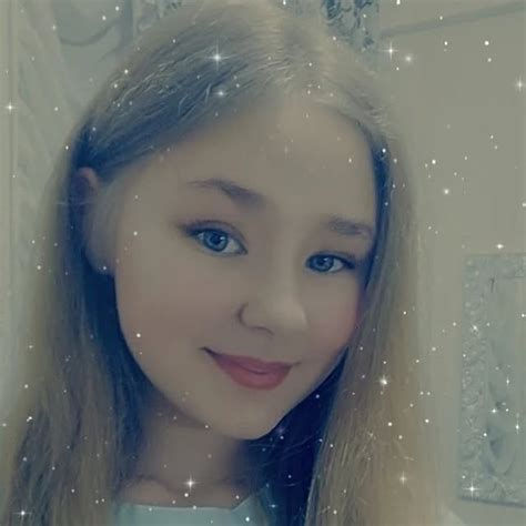 Angelika Threads Say More