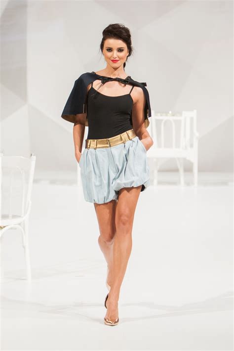 Free Images : girl, woman, female, model, spring, collection, clothing, season, catwalk ...