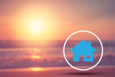 홈 아이콘 추상적 인 배경 흐림 열대 해변과 보케 태양 빛 파도의 공간을 복사합니다 건축에 대한 스톡 사진 및 기타 이미지 건축 건축물 관광 Istock