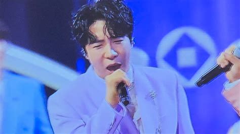 에녹 입가에 머문 미소는 내마음 흔들고~🥰 수수한 옷차림 나는 좋아🤗 에녹 Youtube