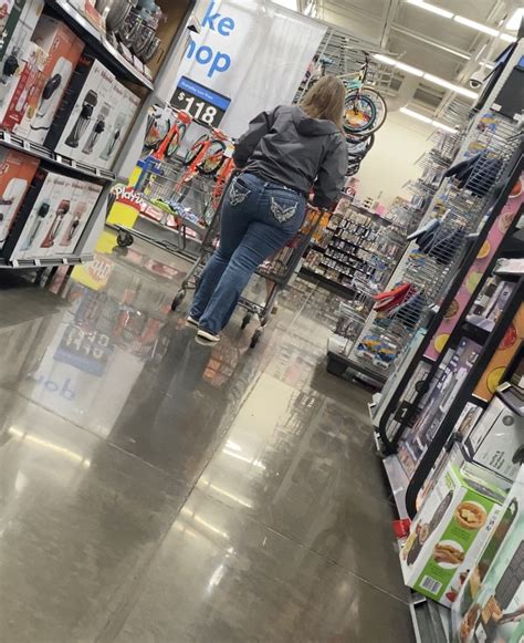 Wide Hip Pawg Bend Over Tight Jeans Forum