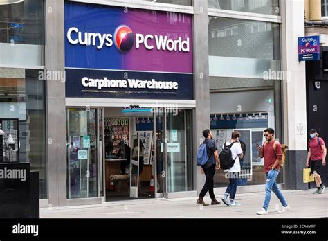 Currys Pc World London Hi Res Stock Photography And Images Alamy