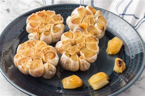 How To Roast Garlic 365 Days Of Baking And More