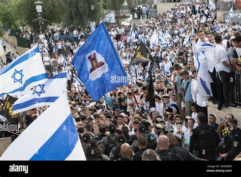 Religious Youth Are Being Blocked By The Israeli Border Police As They
