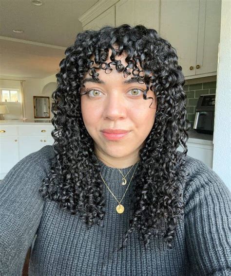 Should You Be Following The Curly Girl Method The Everygirl