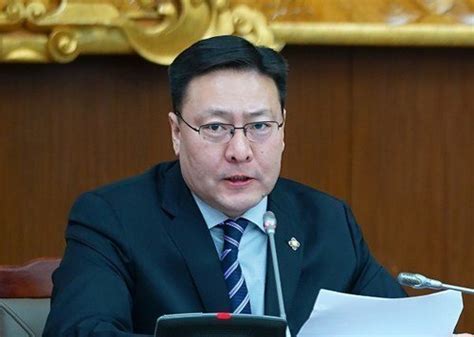 УИХ ын гишүүн асан Ж Батзанданг цагдан хорьжээ