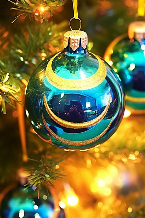 가운데에 크리스마스 장식품 배경 배경 화면 및 일러스트 무료 다운로드 Pngtree