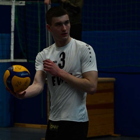Roberts Ceplitis Volleyball Recruiting Profile