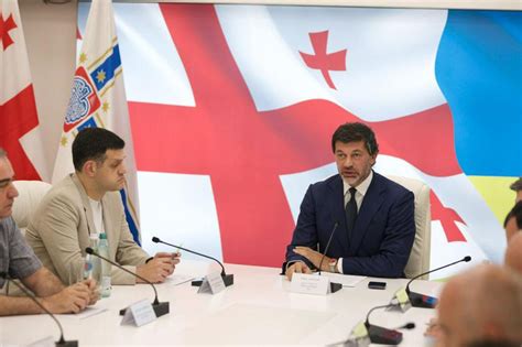 კახა კალაძის განცხადებით 12 მეტროსადგურის სარეაბილიტაციო პროექტზე ტენდერი 2024 წელს სამშენებლო