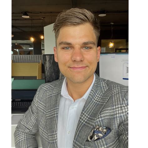 Łukasz Walkowiak Project Manager Comodo Group Meble Biurowe Linkedin