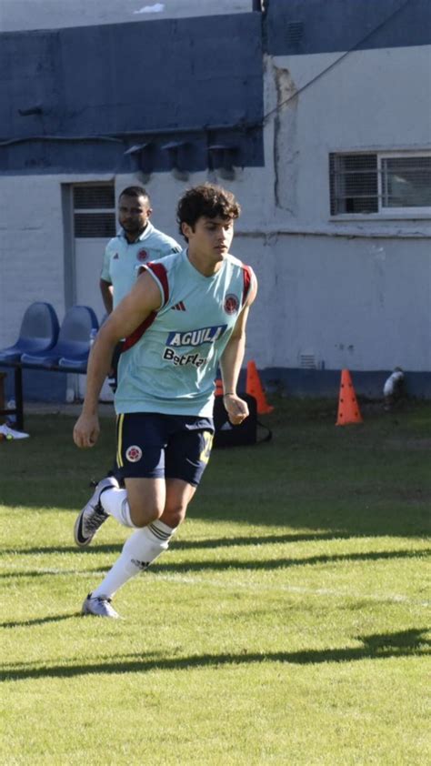 Soccer Players Page 828 Lpsg