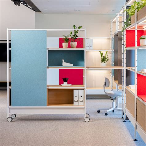 Fantoni S Hub Modular Desk Unit Acts Like A Wall Less Box