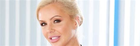 mia Sophia (@miaSoph88805637) / Twitter